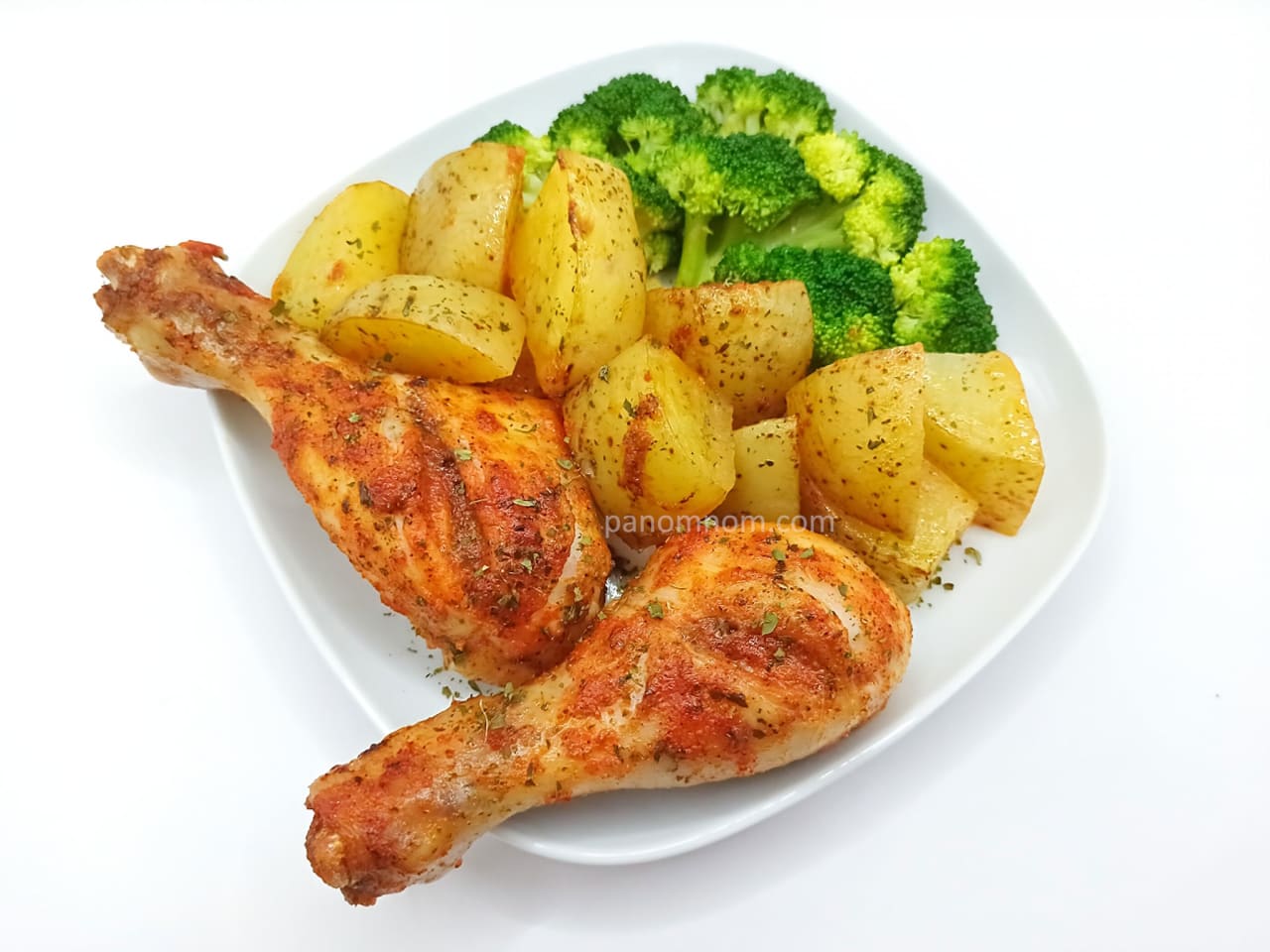 Tasty and Easy Spicy Baked Chicken Thighs with Potato and Vegetable ...