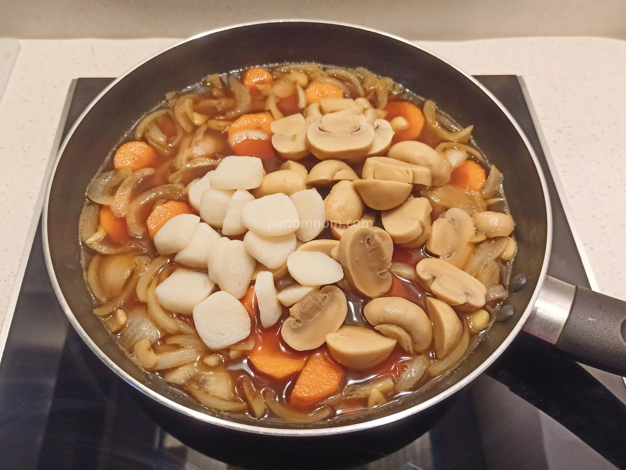 Tasty and Easy Stir-fried Button Mushrooms with Oyster Sauce Recipe ...