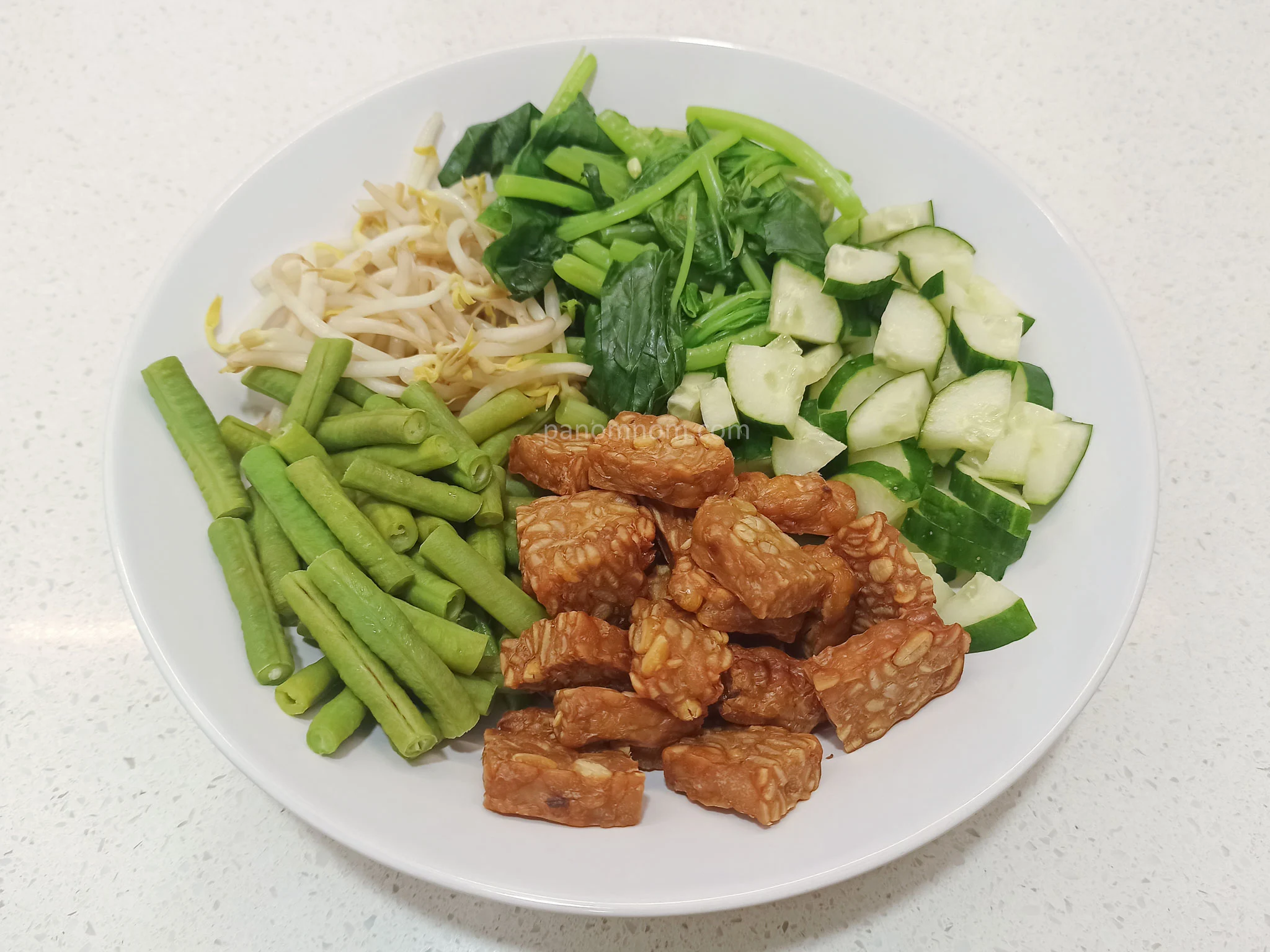 Easy Pecel Sayur Recipe | Panomnom