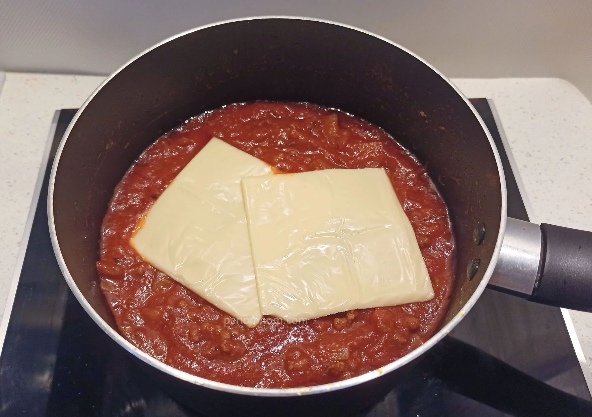 Tasty and Easy Bolognese Fries Recipe | Panomnom