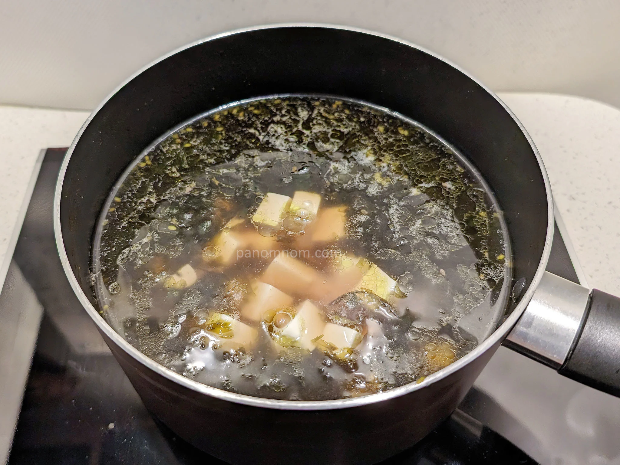 Easy Japanese Seaweed Soup Recipe | Panomnom